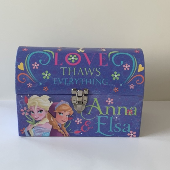 Disney | Other | Disney Anna And Elsa Chest Jewelry Box With Removable ...